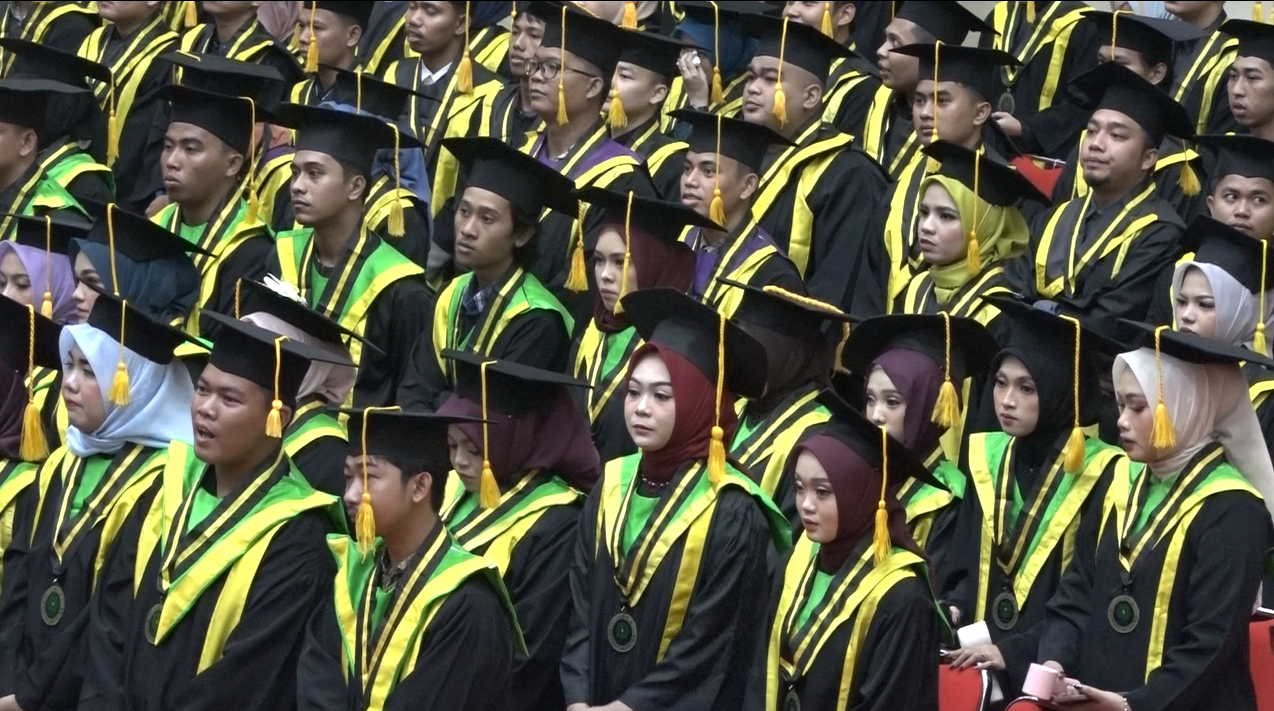 UIN Suska Riau Gelar Wisuda Periode IX dan X Tahun Akademik 2025/2026 ...